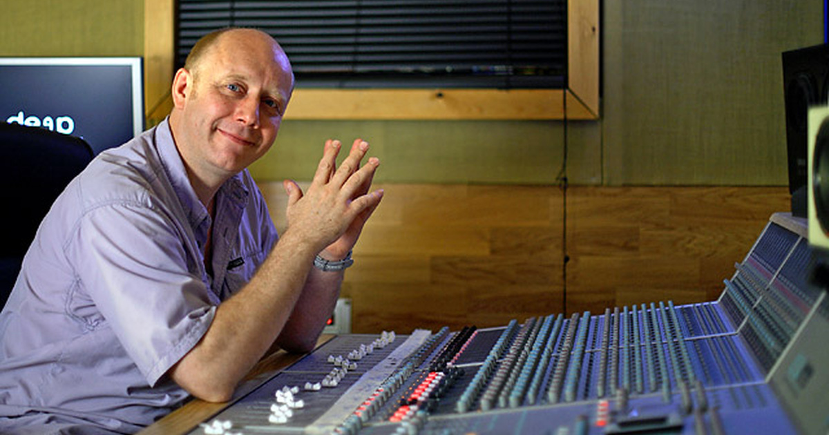 Deep recording studios, London. Well equipped music studio facility feature